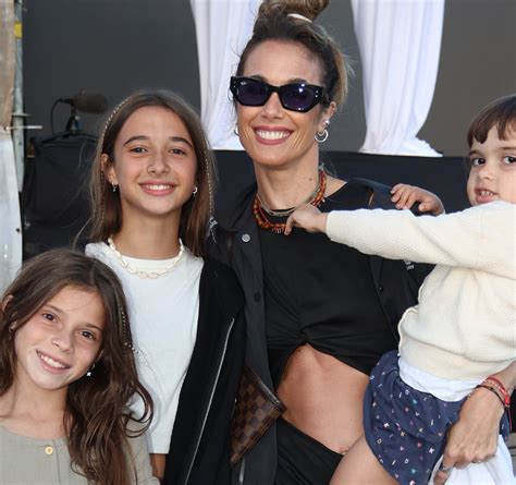 Ahora Que Está Separada Volvió A Las Pasarelas Chechu Bonelli Laubfal