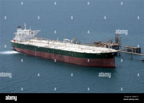 Us Navy Commercial Oil Tanker Abqaiq Readies Itself To Receive Oil At Mina Al Bkar Oil Terminal