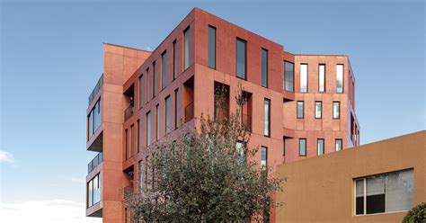 Urlo Studio Completes Triangular Terracotta Colored Complex In Quito