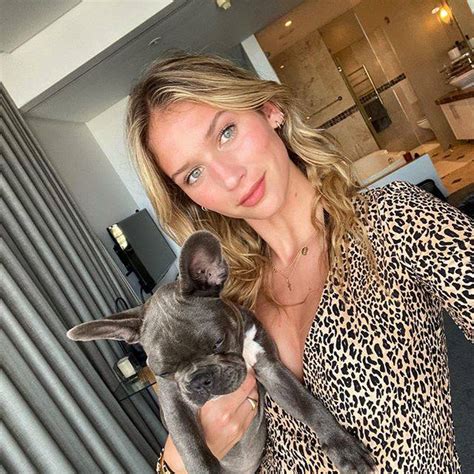 Foto Anna Modler Da Urlo Su Instagram Il Giornale