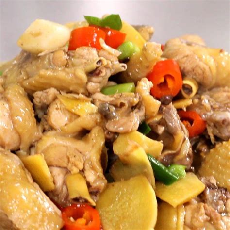 如何才能烧出香嫩入味、吃起来口齿留香的红烧老鸡？香料搭配是关键口味变化清水