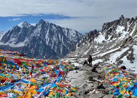 Sacred Himalayan Pilgrimage 15 Days Mt Everest And Mt Kailash Kora