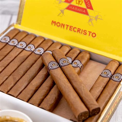 Charuto Montecristo N4 Na Charutos E Tabacos