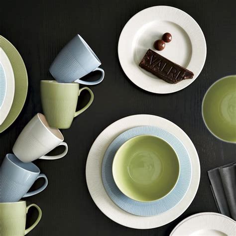 10 Sources For Colorful Dinnerware Kitchn