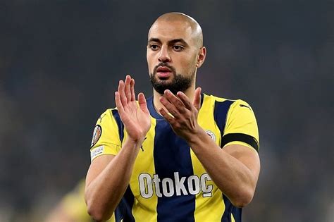 Sofyan Amrabat Toujours En Suspens Mourinho Bloque Son Départ