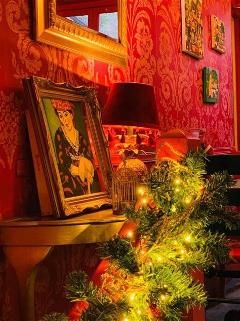 Wayne Linge On Twitter Dresser When He Isnt Acting Mattwarhurst1 Works As A Freelance