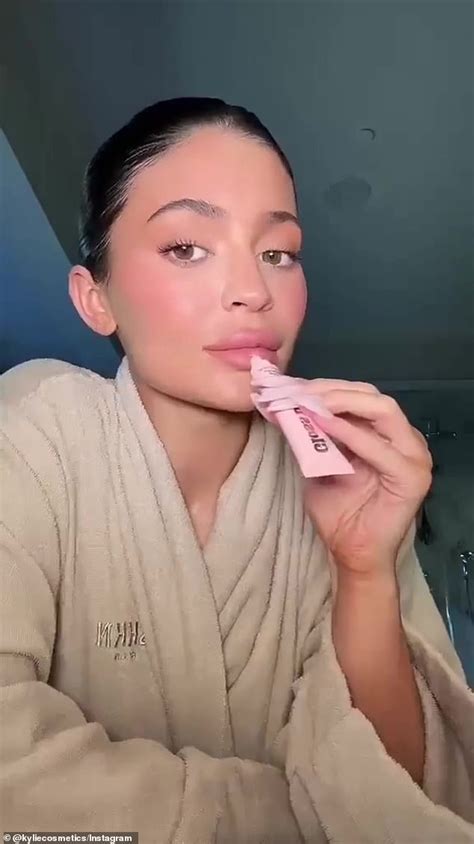 Dont Poke Out Your Eye Kylie Jenner Is Ruthlessly Mocked Over Her