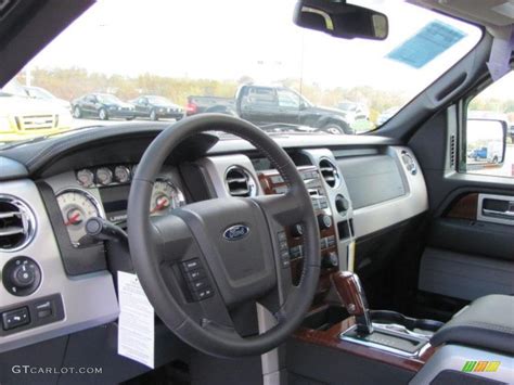Black Interior 2010 Ford F150 Lariat Supercrew 4x4 Photo 38639042