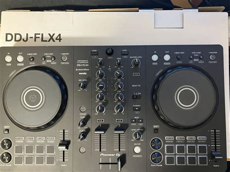 Pioneer DJ DDJ-FLX4 DJ機材