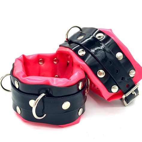 Padded Rubber Bondage Thigh Restraints