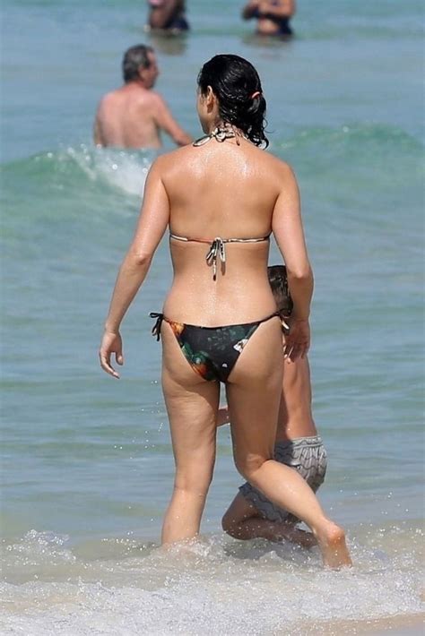 Morena Baccarin Image