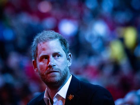 Paleis Hield Prins Harry Om Deze Reden In Het Ongewisse Over Charles Ziekenhuisopname