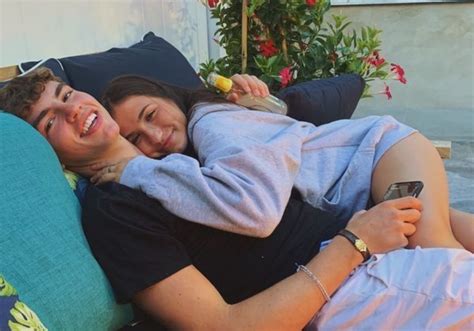 17 Things That Are More Important In A Relationship Than Sex