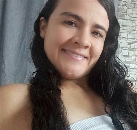 Ehla Sofya主播：免费直播性爱表演和聊天 Stripchat