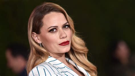 Hallmark Stars Who Can Actually Sing