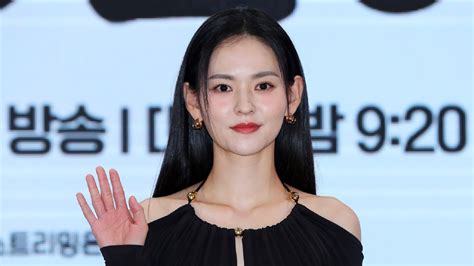 Kim Yoon Hye Anuncia Que Contraerá Matrimonio Con Su Pareja No Famosa