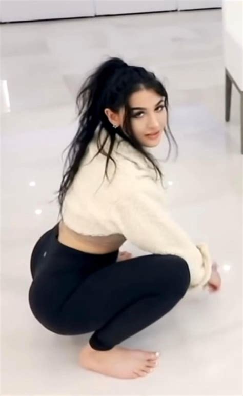 Sssniperwolf🤍 Rsssniperwolftitsass