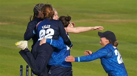 Northern Diamonds Beat Southern Vipers To Win Rachael Heyhoe Flint