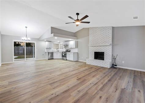 2417 E Four Creeks Ct Visalia Ca 93292 Redfin
