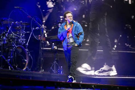 Logik Rapper Biographie Maske Dutch Bullion