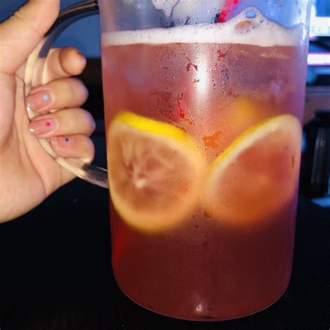 奶球儿 Naiqiuer Twitter