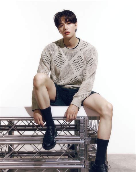 수지x송강 게스 봄 화보 선공개 연예이슈 수다방 네모판