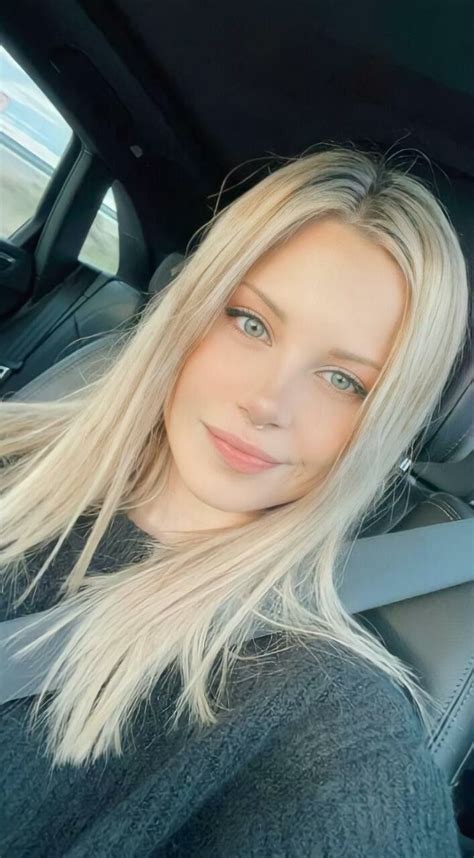 Es Preciosisima 💕 Chicas De Belleza Chicas Rubias Guapas Fotos De