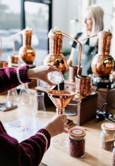 Gin Making Class With Native Botanicals Gold Coast Classbento