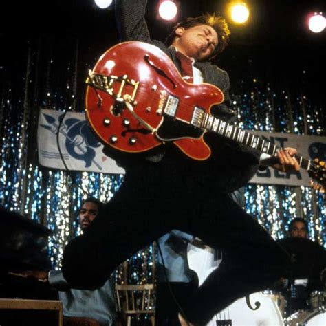 Great Scott Marty Mcflys Iconic Guitar Is Missing How You Can Help