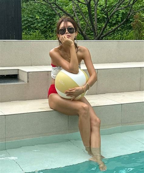 채정안 46세 맞아 아찔한 노출→탄탄 몸매 놀라워 Da★