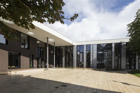 Primary School Beim Schlass Stdm