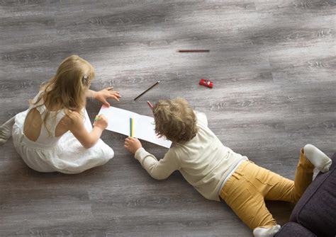 Light Oak Effect Waterproof Flooring Aquafloor Lightning Oak