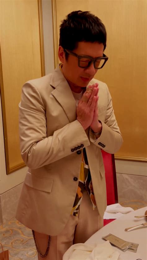 单立文生日连续获tvb艺人同事开心庆祝 胡定欣袁伟豪等为其庆生