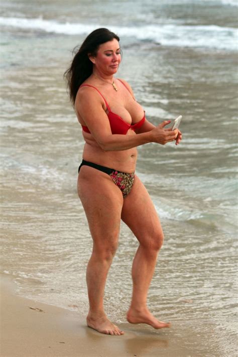 Lisa Appleton Nip Slip 58 Photos Thefappening