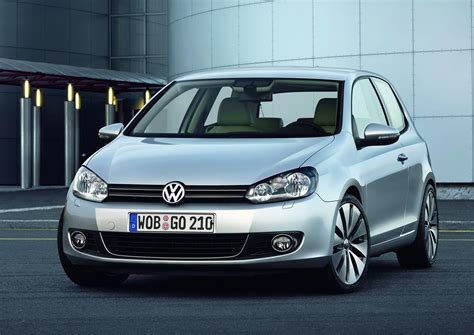 صور عالية الجودة للسيارة الرياضية الرائعة Golf 6