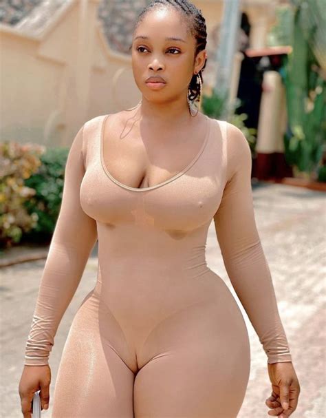 Sexy Ebony Queen With A Great Cameltoe And Sum Ettadevil