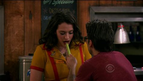 Nackte Kat Dennings In 2 Broke Girls