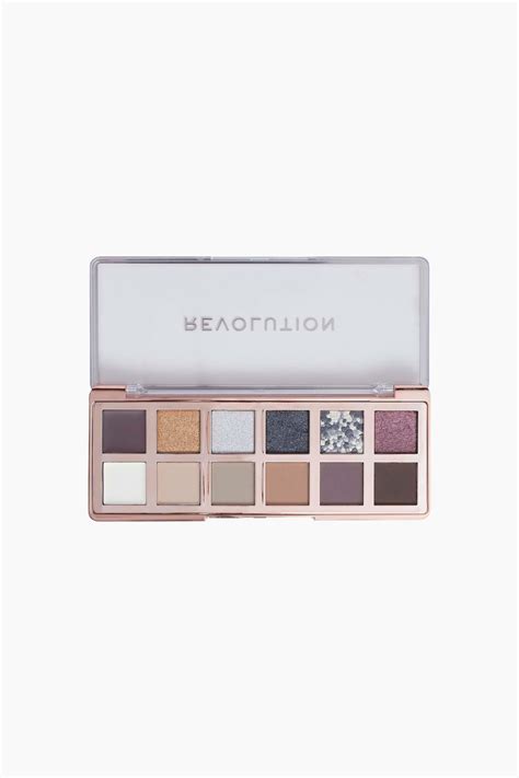 The Master Icon Eyeshadow Palette Smokey Icon Grunge Revolution