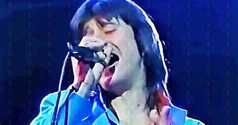Steve Perrys Isolated Vocals Singing Journeys Dont Stop Believin
