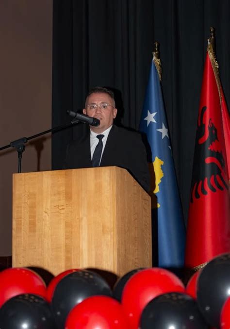 Mbi UjËrat E Trazuara TË KohËs ShqiptarËt I PËrdoren Barkat Fetare PËr