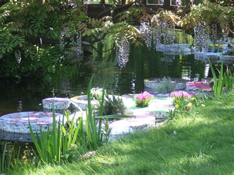 Travel In A Garden Floating Garden Regents Park London