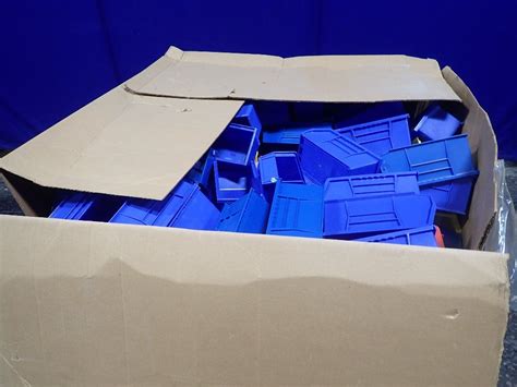 Used Totes Hgr Industrial Surplus