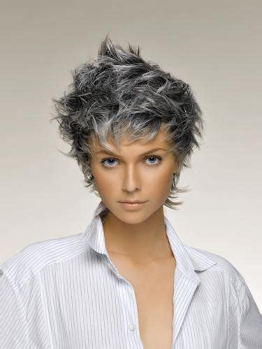 Tagli Di Capelli Corti Grigi Bellezza E Stile