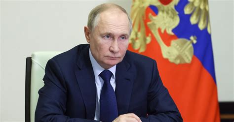 Путин подписал закон о противодействии фиктивным бракам с иностранцами
