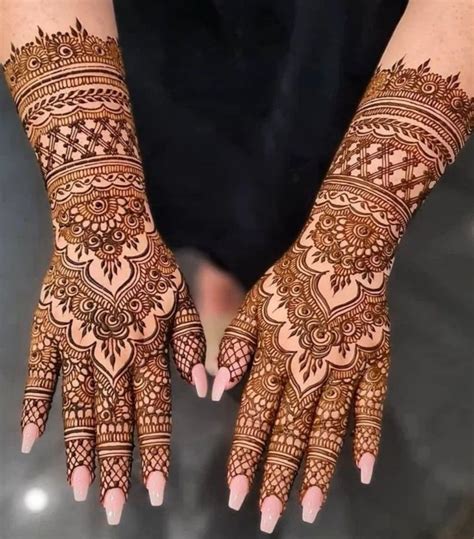 Popular Flowers In Henna Designs Roses Lotuses Daisies Bridal