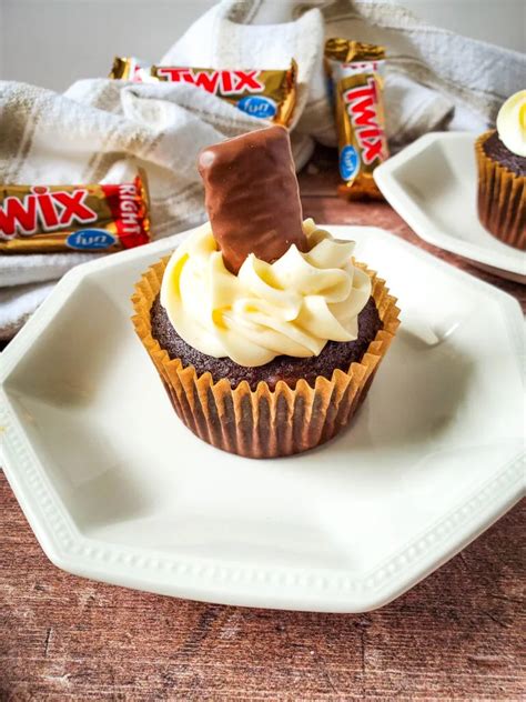 How To Make Must Try Twix Cupcakes At Home