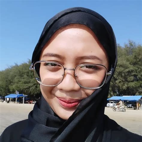 𝓡𝓾𝓵𝓲 Love Travelling Li • Threads Say More