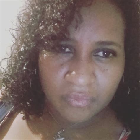 Selma Regina Selmanenen • Threads Say More