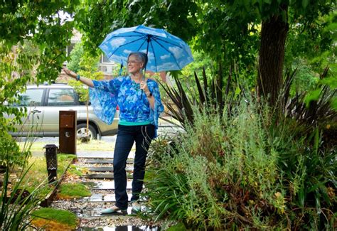 Wearing Analogous Colours When You Have Medium High Colour Contrast — Inside Out Style