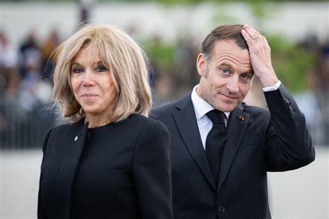 Emmanuel Macron Brillant La Déclaration Damour De Michel Drucker
